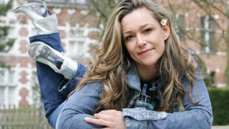 Voormalige zangeres van Milk Inc. (33) overleden | De Morgen