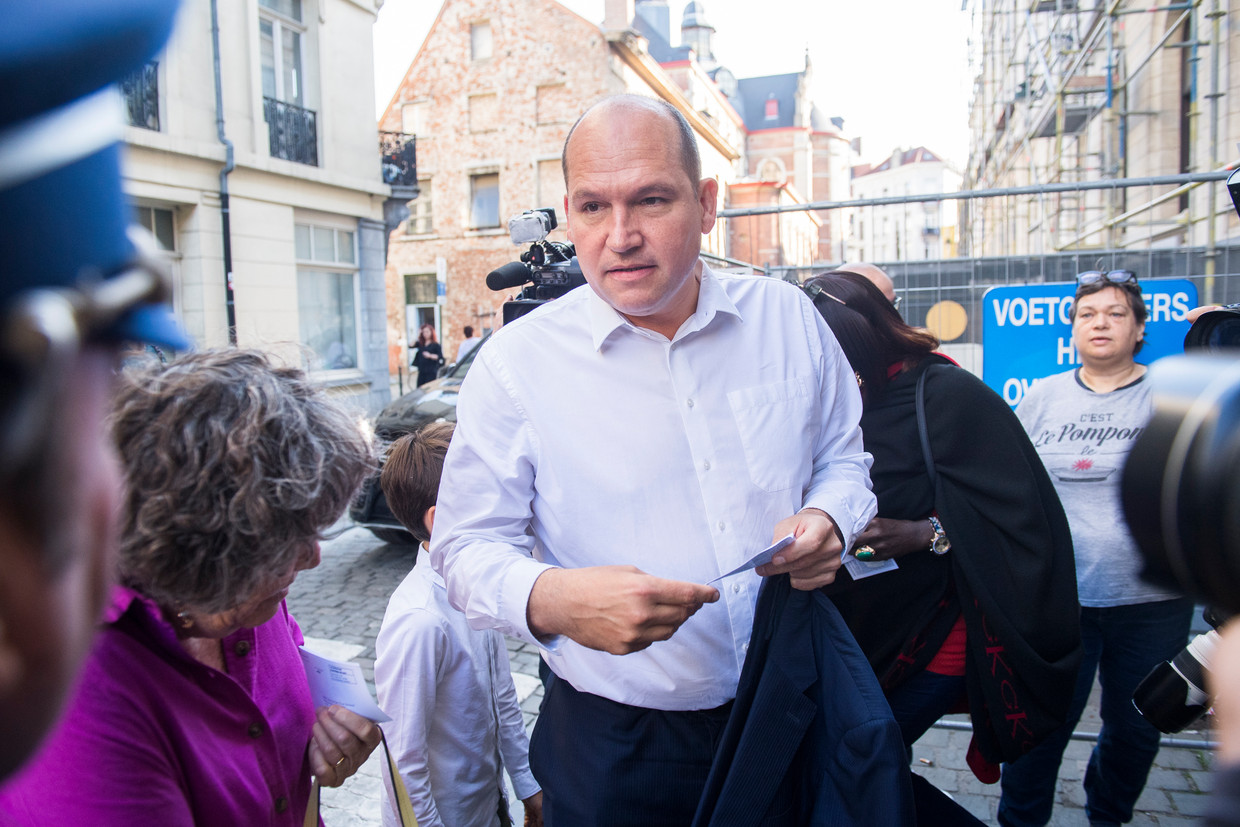 Philippe Close (PS) kiest voor roodgroen na verrassend goede uitslag in ...