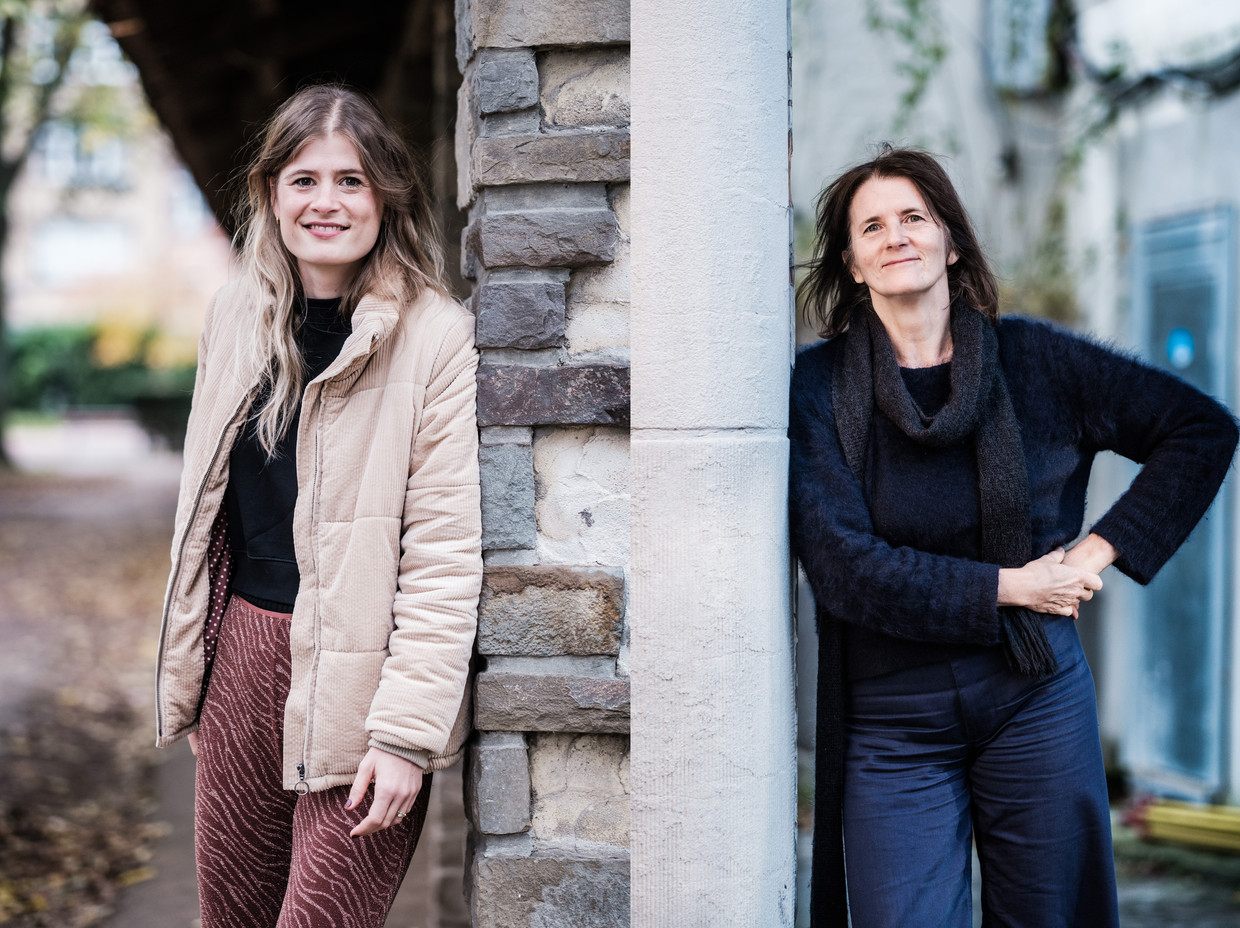 Eva en Monique De Roo: ‘Wij lijken wel wat op de familie Von Trapp’