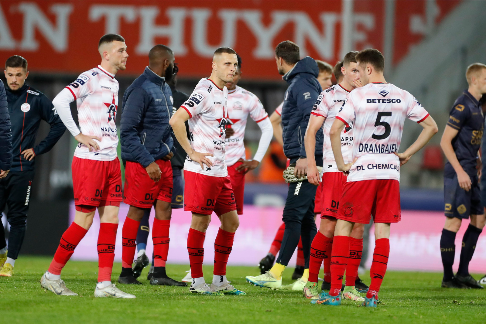 Het dilemma van Zulte Waregem: degradatie of buitenlands geld
