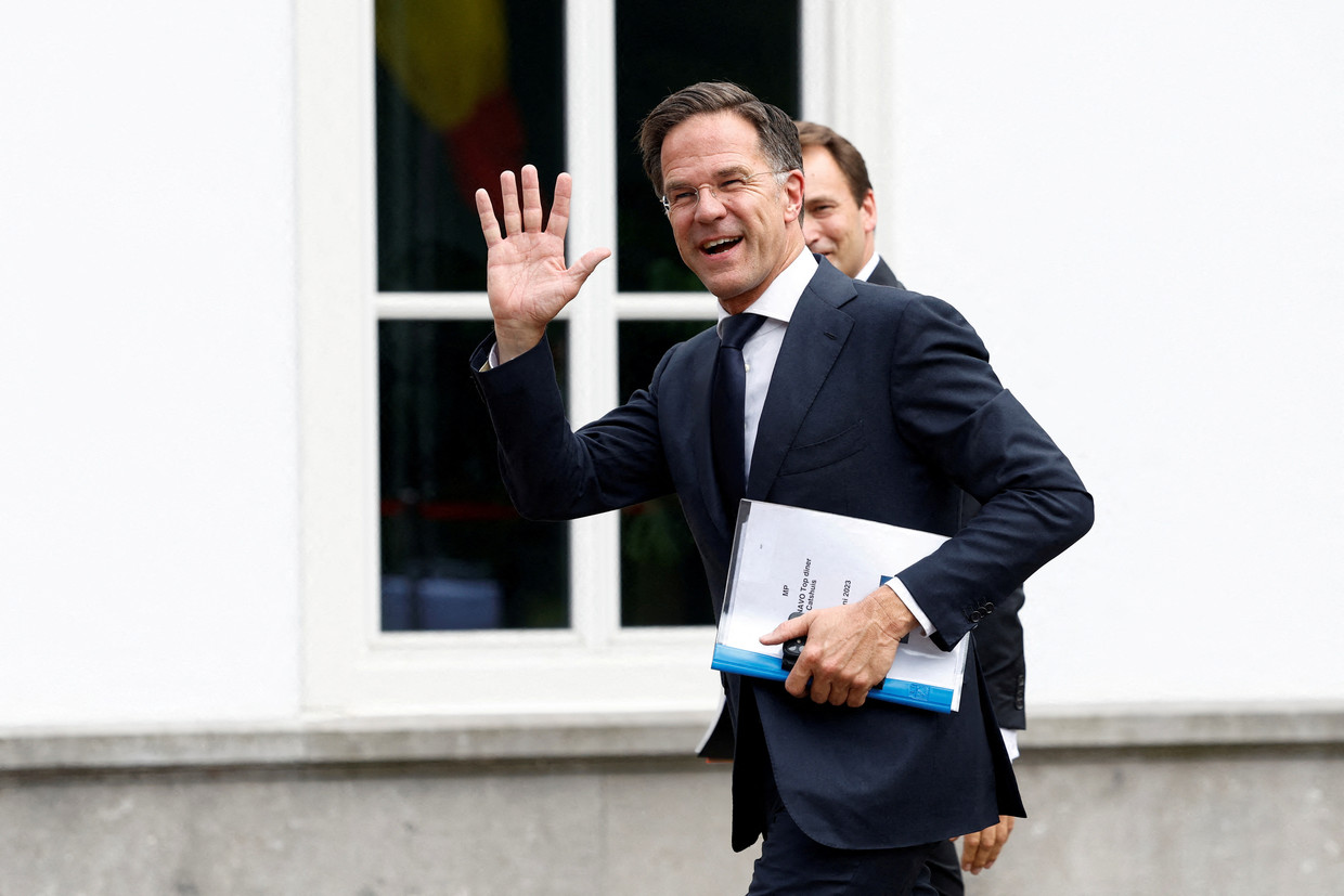Nederlandse oppositie wil nu al van premier Rutte af en dient motie van ...