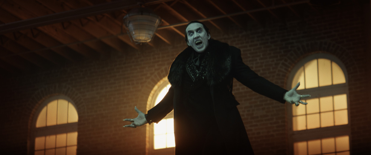 Ook op het grote scherm is Dracula onsterfelijk: Nicolas Cage kruipt op zijn beurt in de rol van ...