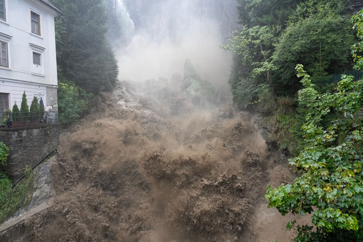 Hevige regenval veroorzaakt overstromingen in Oostenrijk, Zwitserland ...
