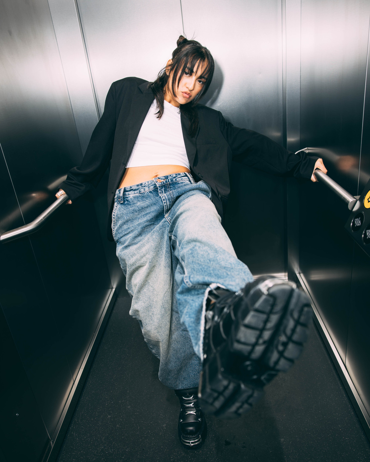 ‘Familie’-actrice en rijzende r&b-ster Cyra Gwynth: ‘Ik dacht dat ik ...