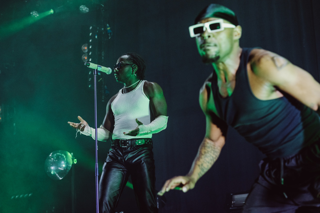 Beyoncé en Drake mogen Channel Tres op hun blote knietjes danken