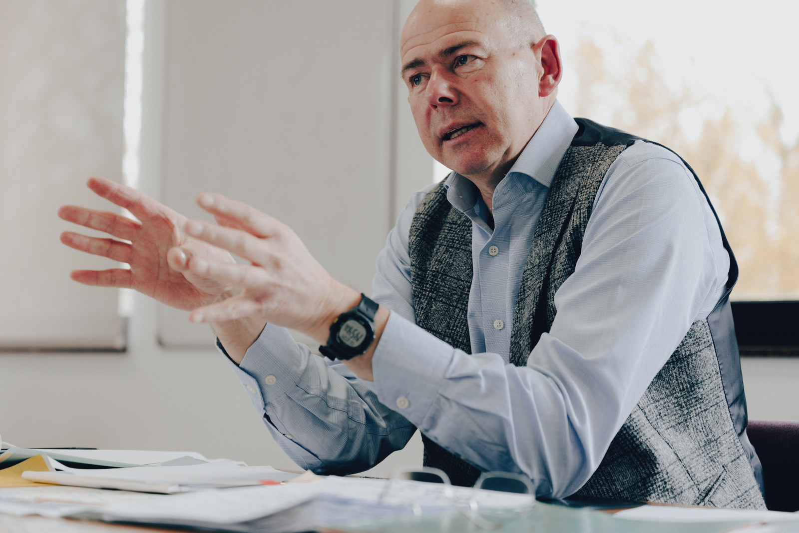 De werklessen van oud-kolonel Roger Housen: ‘Omring je niet met ...