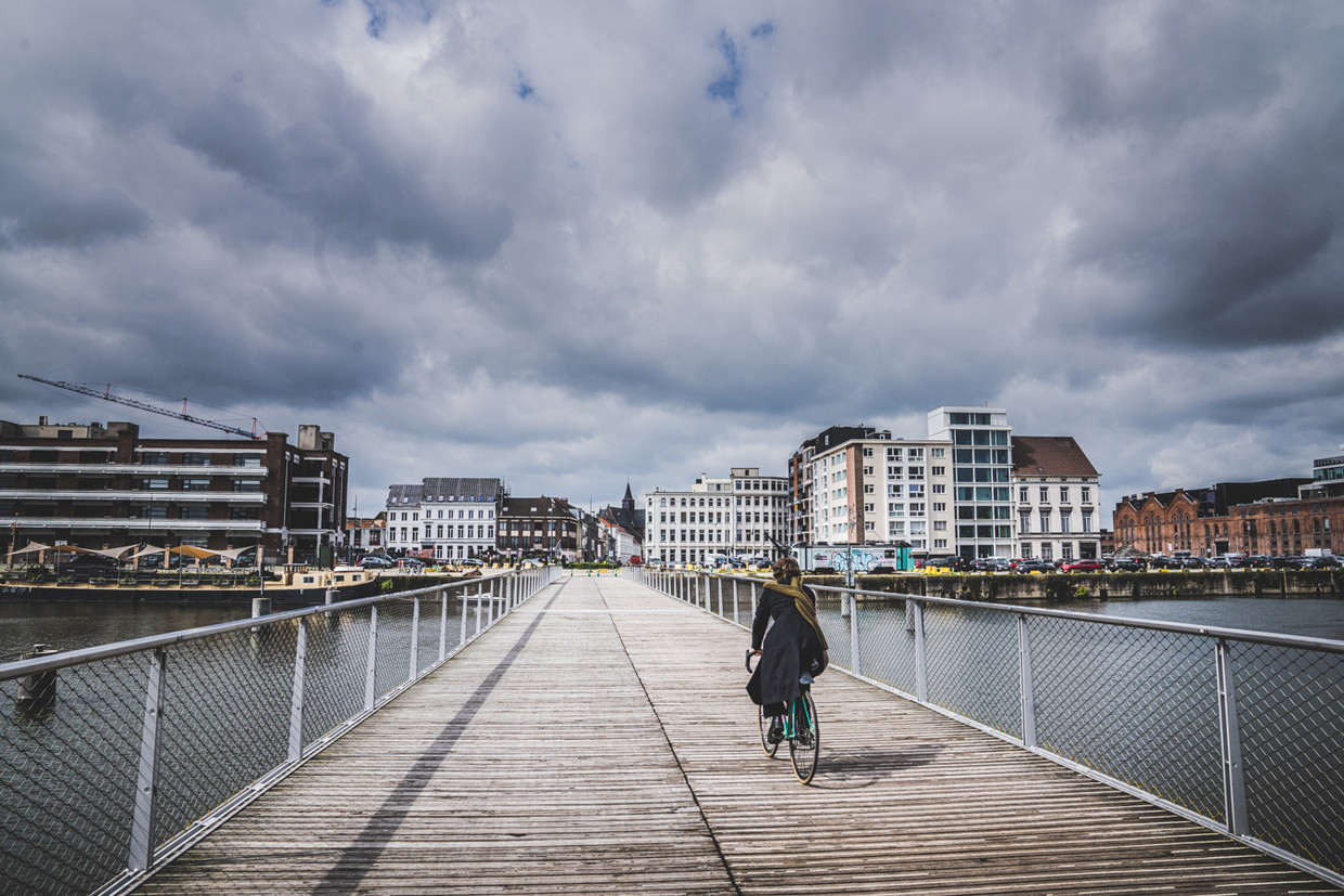 Temperaturen tot 23 graden, later vandaag kans op buien en onweer