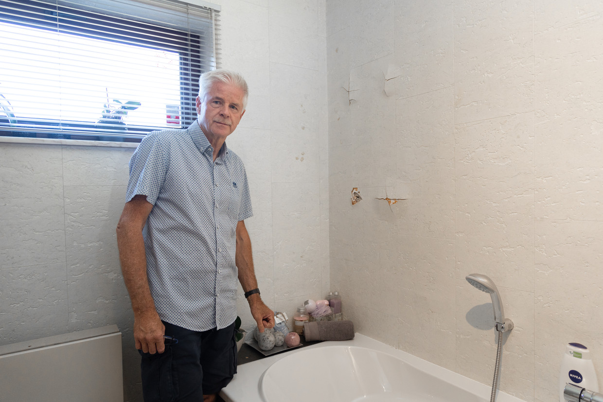 ‘Verwarmingsketel stuk, kapotte muren en een berg papierwerk’: vijf ...