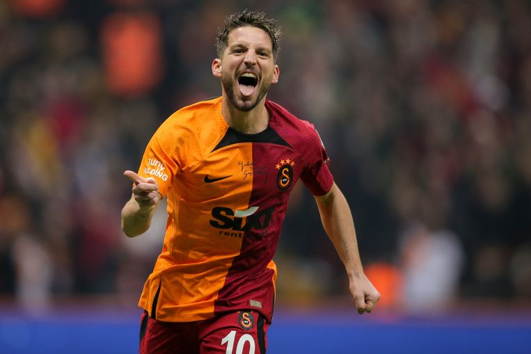 Dries Mertens pakt met Galatasaray allereerste landstitel in zijn carrière