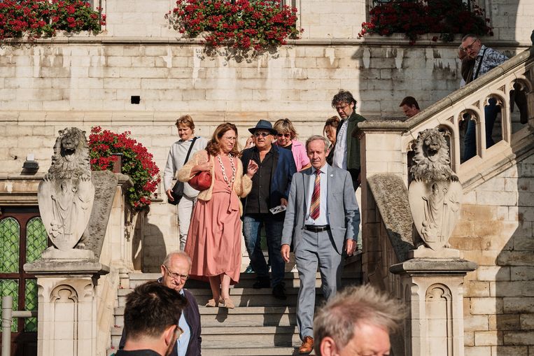 Tom Lanoye (65) krijgt verjaardagsfeestje in Sint-Niklaas: ‘Na de mis ...