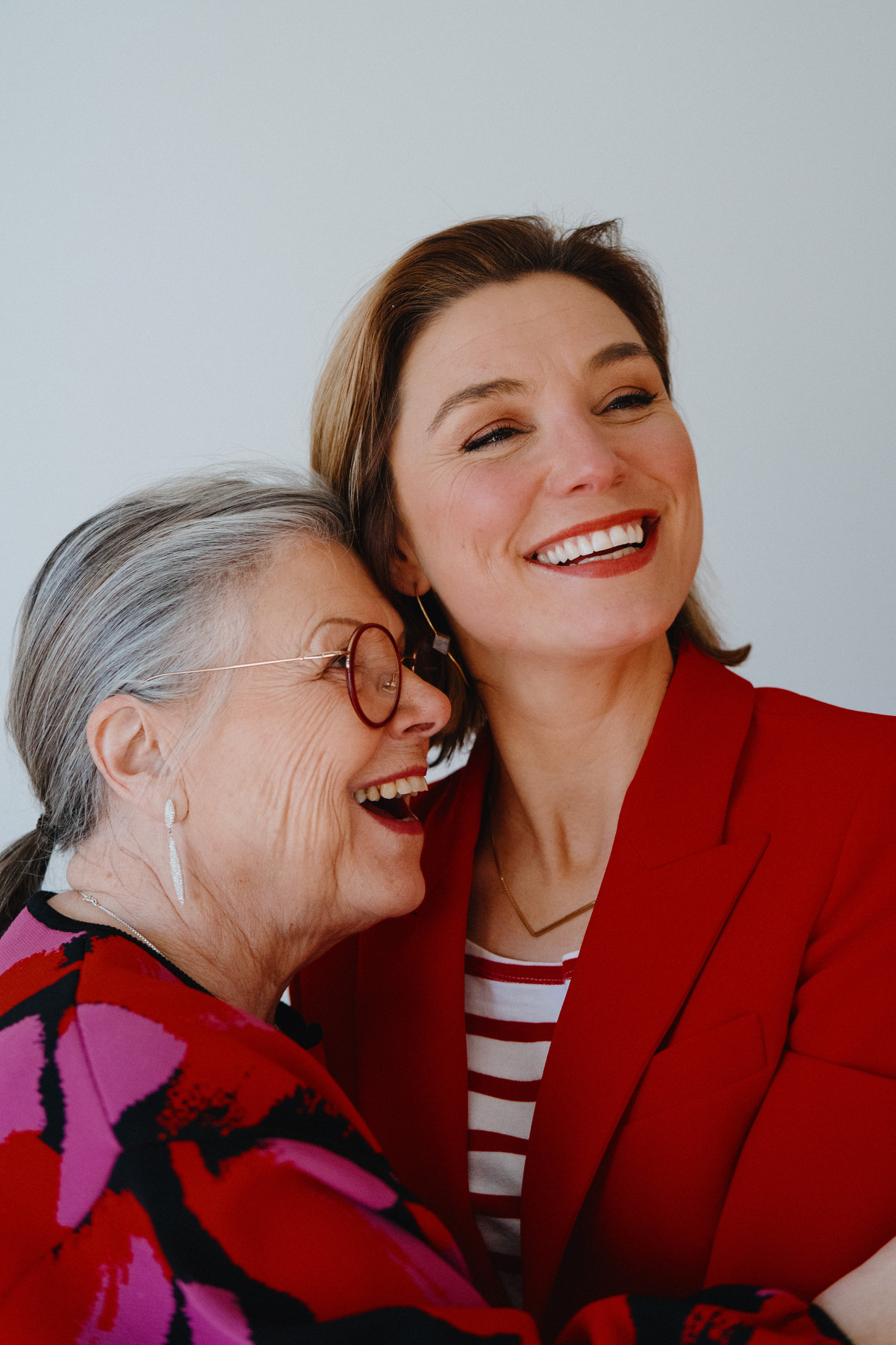 De moeder van Evi Hanssen vertelt over haar ongeneeslijke ziekte: ‘Onze gesprekken gaan nu ...