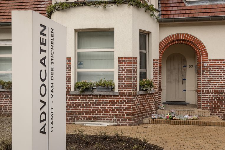 Er blijven veel vragen na de moord op een advocate in Sint-Lievens-Houtem: ‘Ze hebben geen idee ...