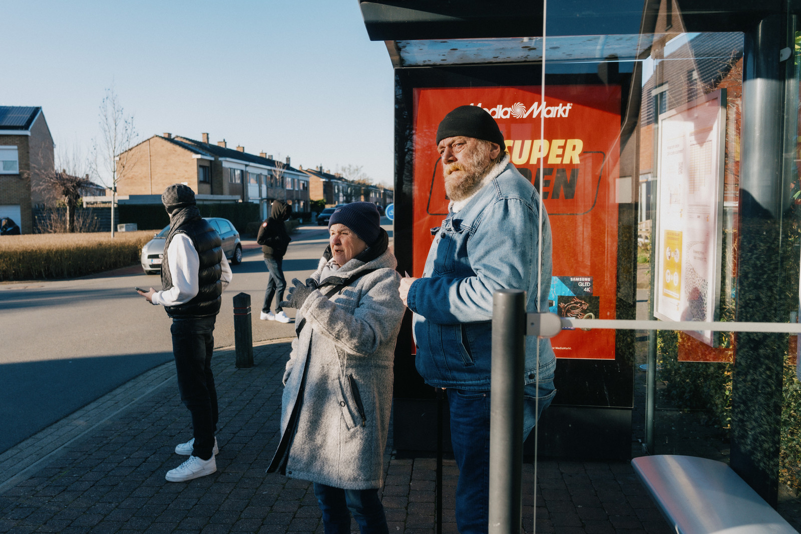 Hoe ze in Zandvoorde streden voor hun bushalte, en wonnen | De Morgen