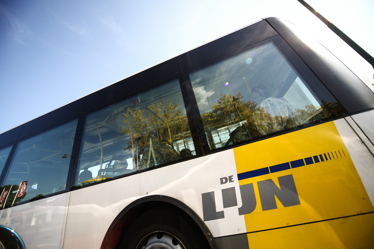 Werknemers De Lijn mogen officieel ‘offline’ gaan na de werkuren
