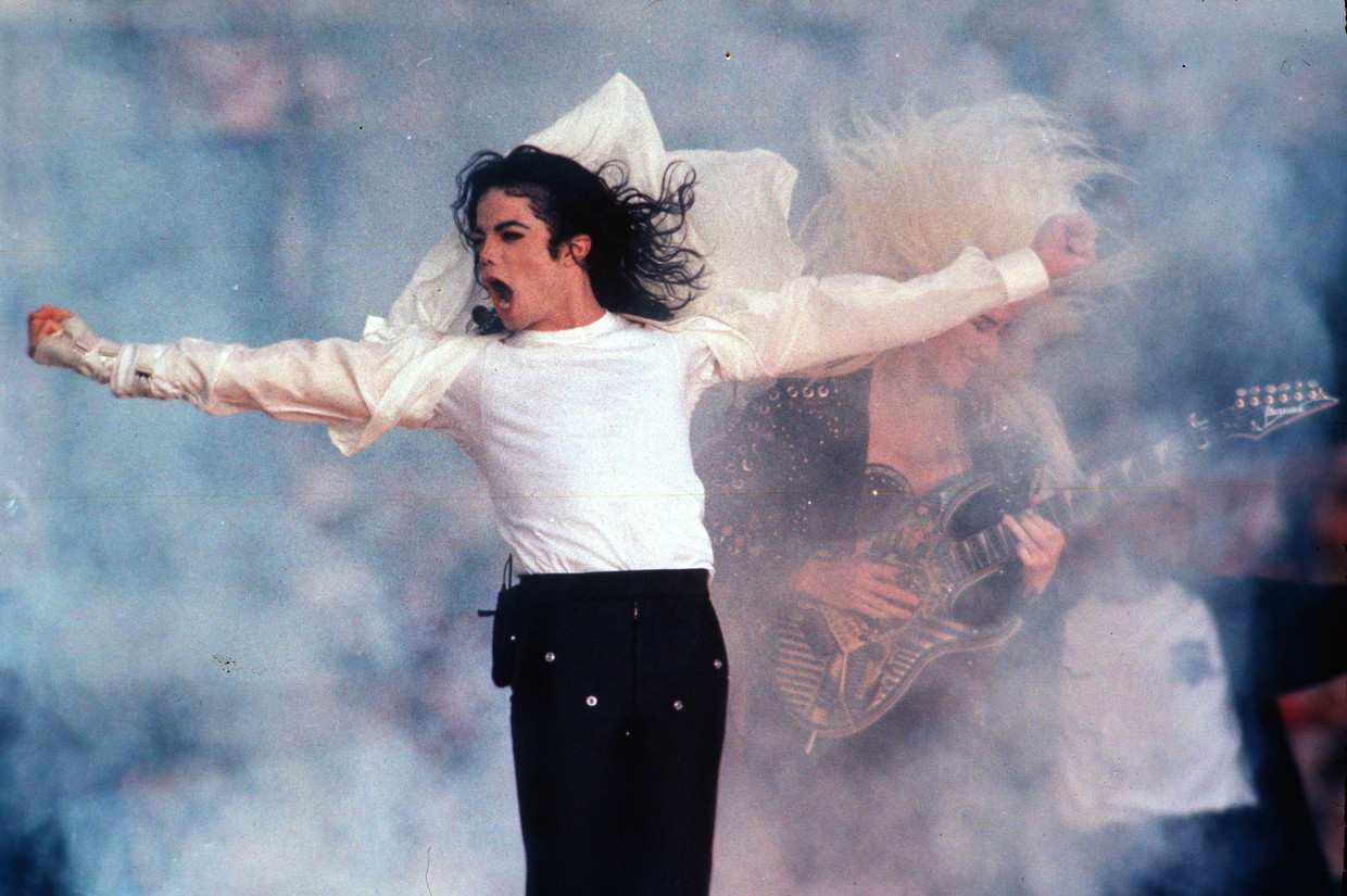 Michael Jackson blijft topverdiener der overleden sterren | De Morgen