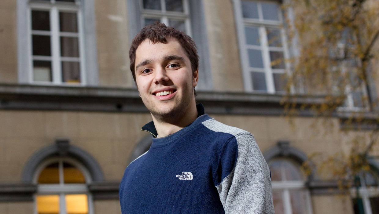 Kaylee Surgeloose volgt scholierenvoorzitter op die bijkluste als ...