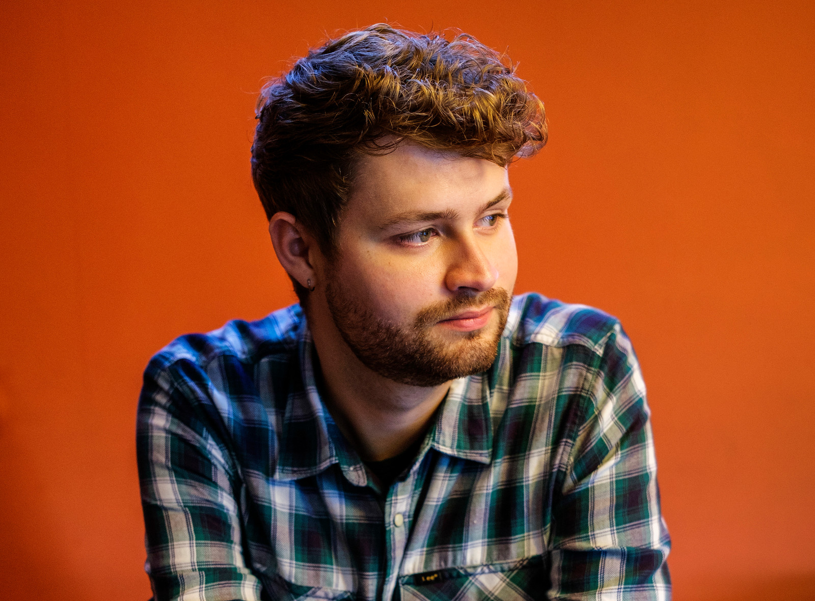 Wat speelt er echt rond dichter Pim Lammers, die beschuldigd wordt van ...