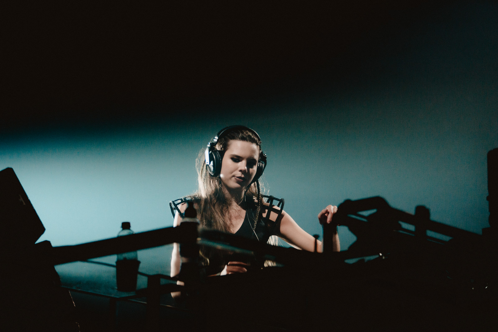 Een avondje raven met Amber Broos: ‘Mijn hoofd is voortdurend in ...