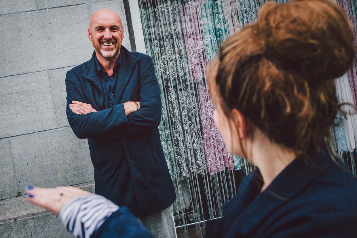 ‘Je bent hier constant op je hoede’: met Lize Spit en Eric Goens op ...