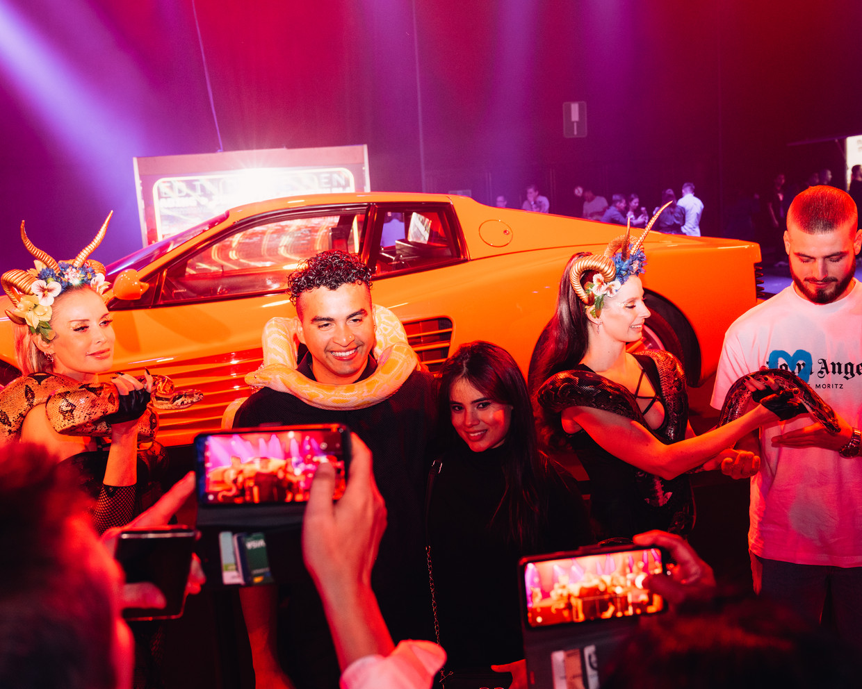 ‘In vergelijking met vroeger is dit een braaf feestje’: dancing Zillion ...