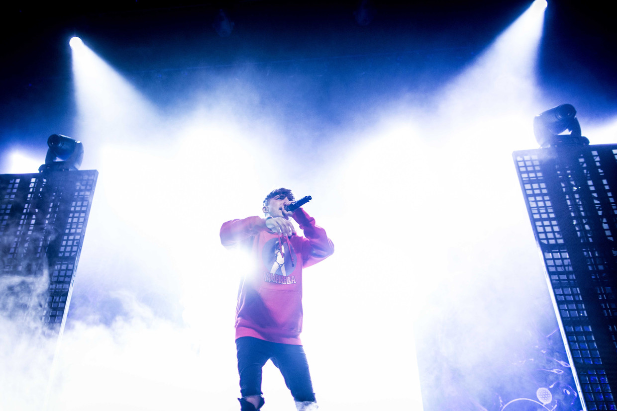 Waarom overklassen Nederlandse rappers de Belgen in onze hitlijsten?