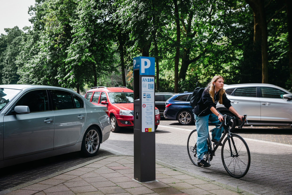 Heibel over het nieuwe Antwerpse parkeerbeleid: ‘We zijn geen Gent, we ...