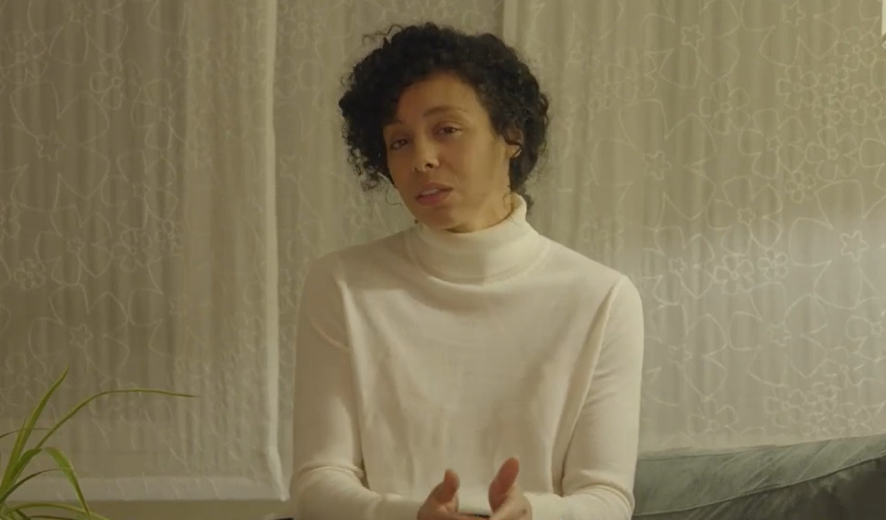 ‘De speech die jullie niet mochten horen’: Sihame El Kaouakibi zet toespraak voor Vlaams ...