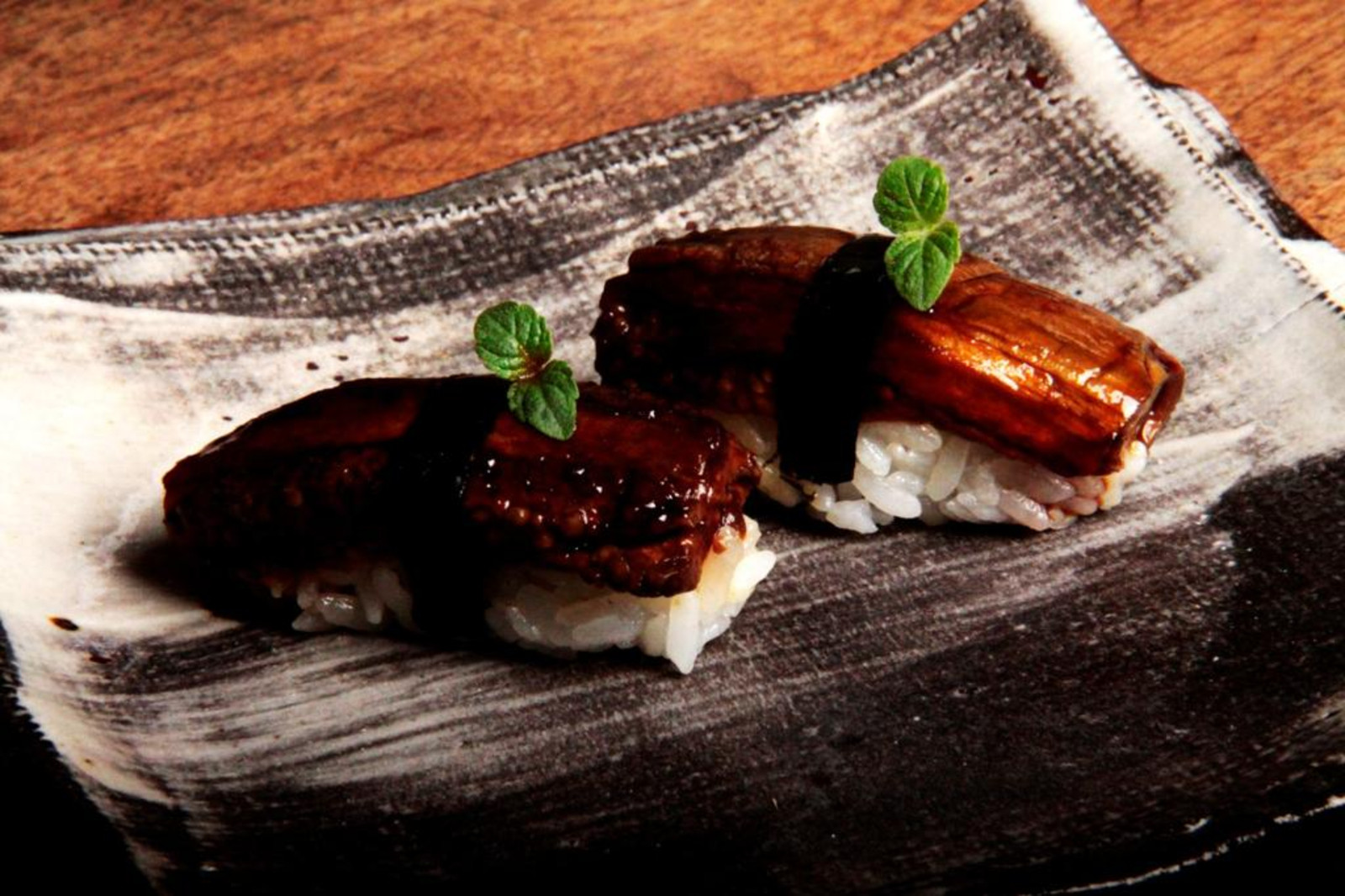 Aan tafel bij Tazu in Antwerpen: we maken er een boeltje van, maar het ...