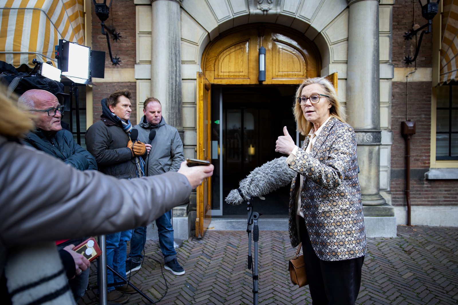 Sigrid Kaag pikt de draad van haar internationale carrière terug op en ...
