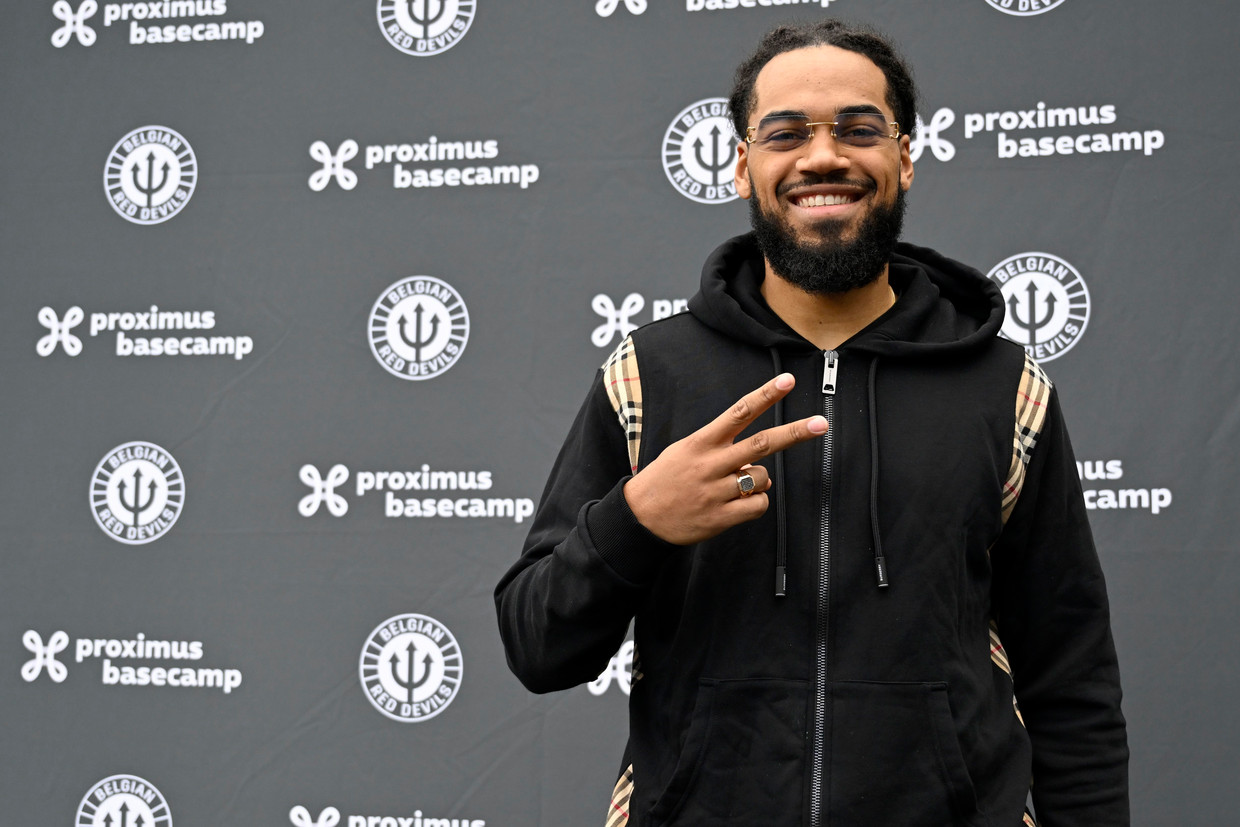 De lat lager leggen of koppig blijven wachten? Het bizarre verhaal van ...