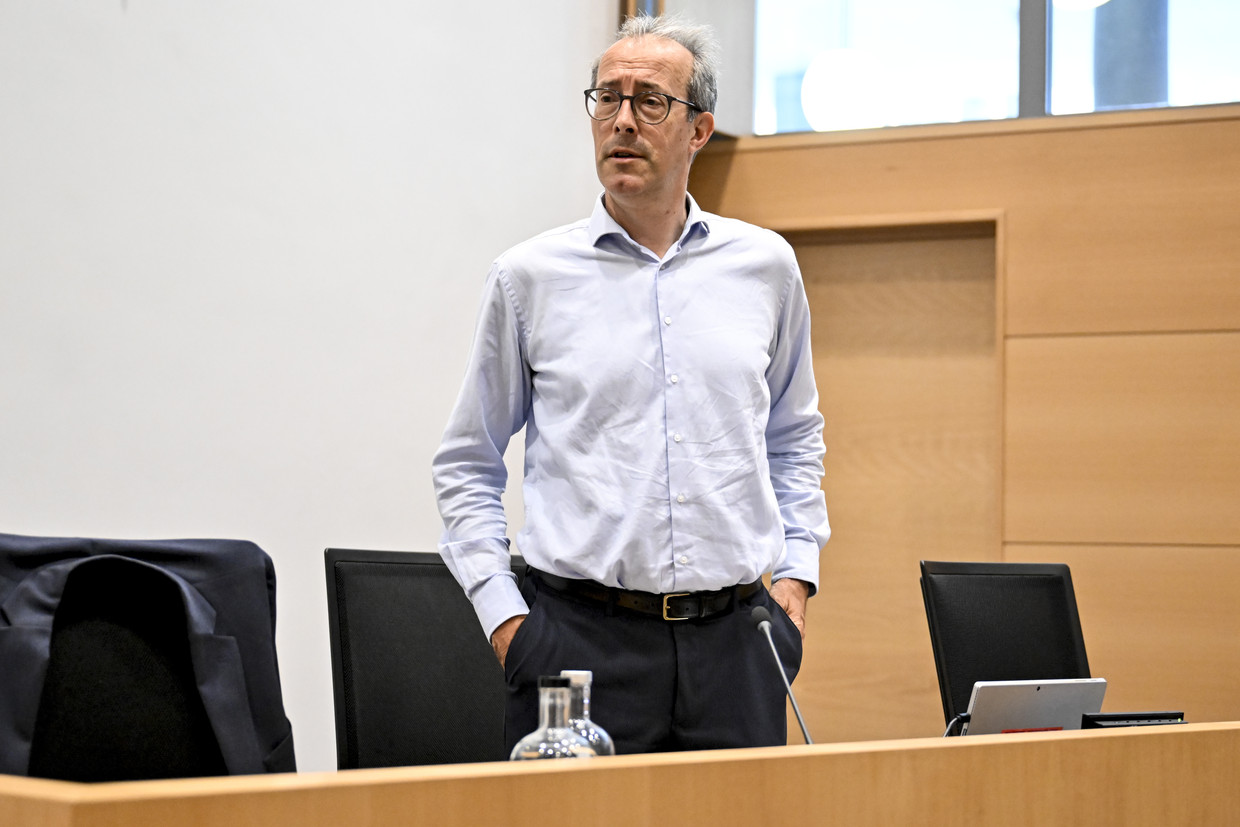 Vader vermoorde Julie Van Espen (23) spreekt Kamer toe: ‘Tijd om ...