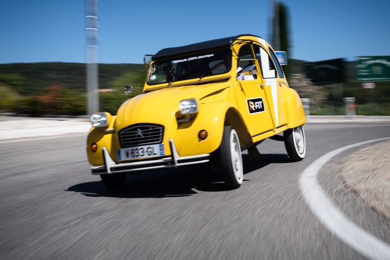 Fransen laten oude, iconische auto’s elektrisch ombouwen: de lelijke ...