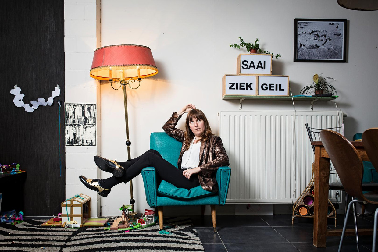 Sarah Vandeursen: "Als ik meer schaamte had, zat ik nu nog in een job ...