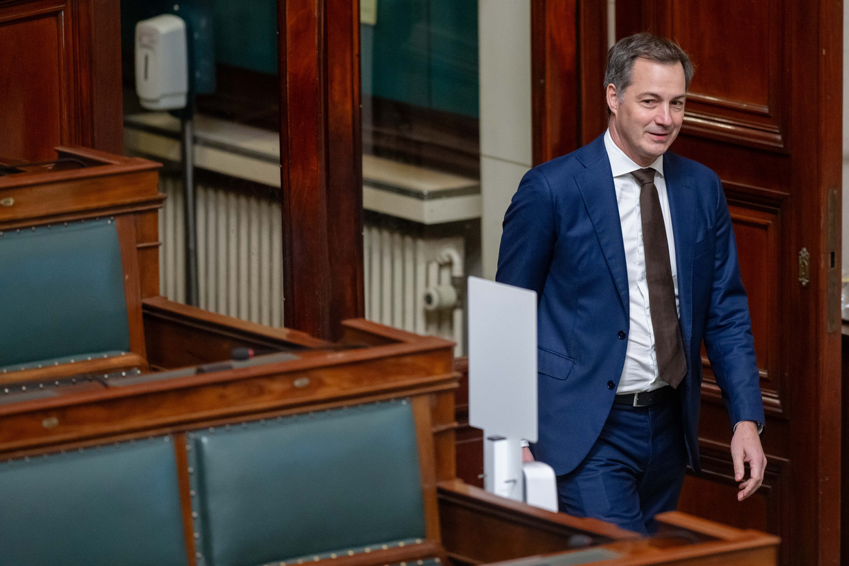 Premier Alexander De Croo: maand na verkiezingen moet er nieuwe regering in de steigers staan