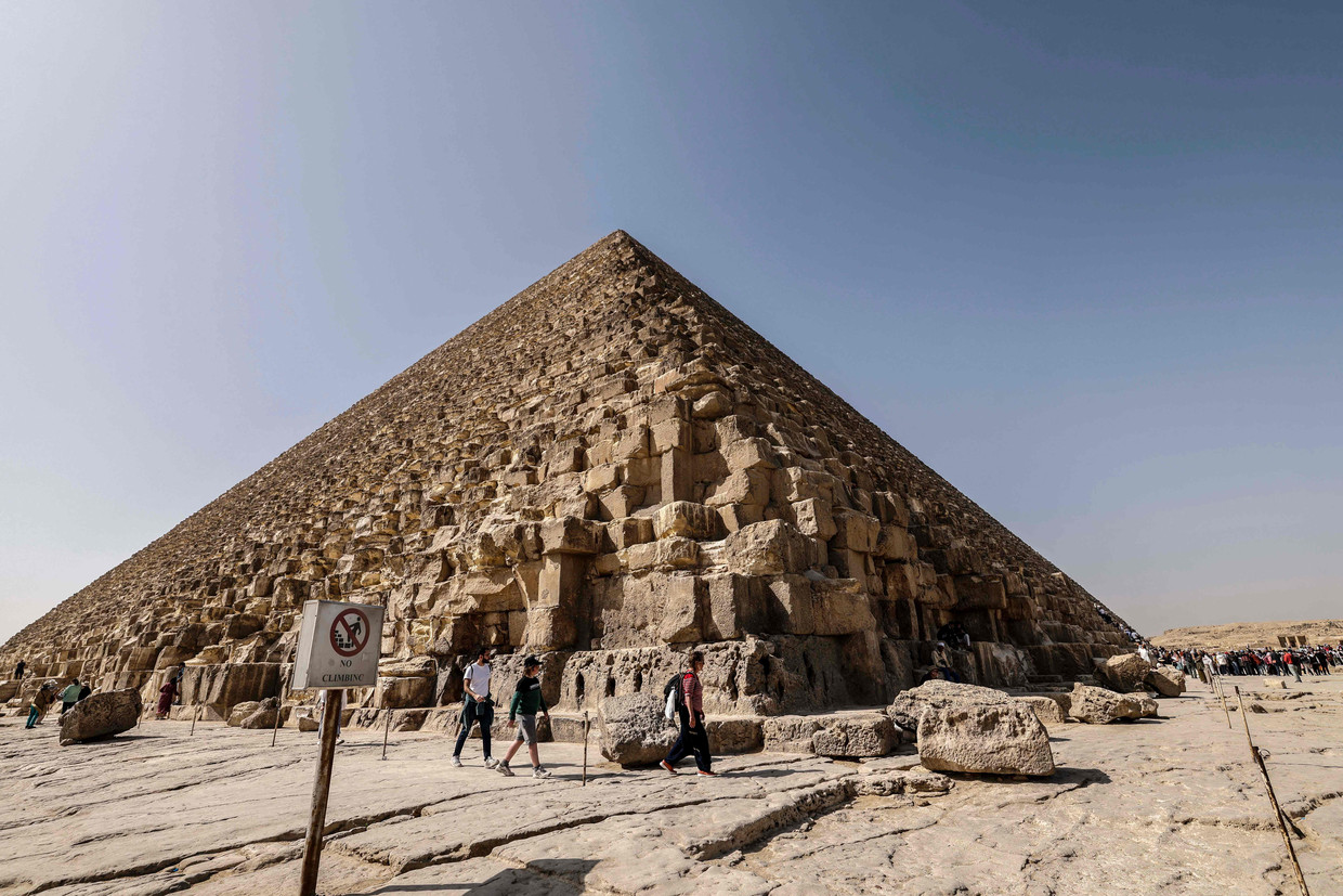 Verborgen gang ontdekt in 4.500 jaar oude piramide van Cheops in Egypte