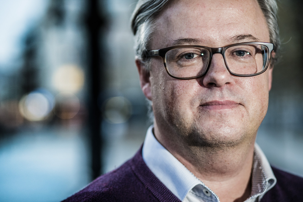 Carl Devos: ‘Slechts zo’n 15 man heeft beslist wat er de komende jaren ...