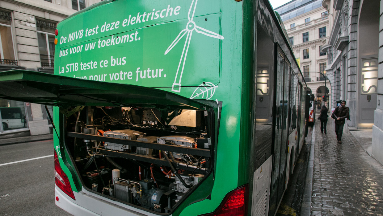 Helft nieuwe bussen MIVB is hybride | De Morgen