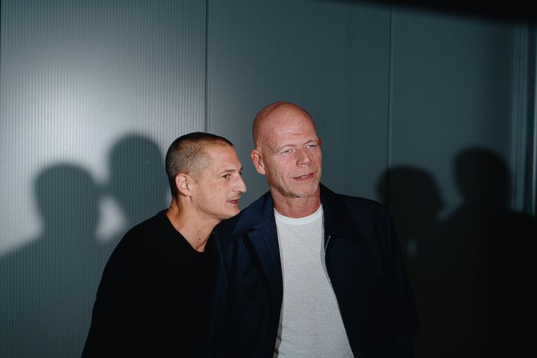 ‘Als Anthony het moeilijk heeft, mist onze pa de juiste toon. Hij barst ...