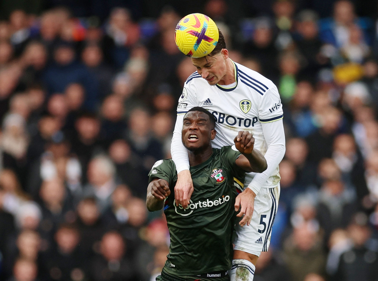 Volgens Zweedse studie hebben voetballers 50 procent meer kans op dementie: ‘Zou het niet ...