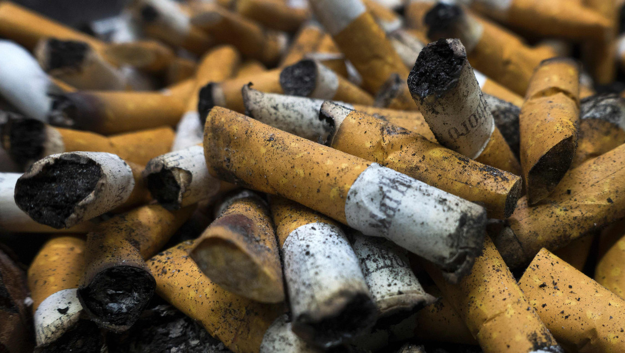 'Roken is dodelijk' moet nóg groter op verpakking | De Morgen