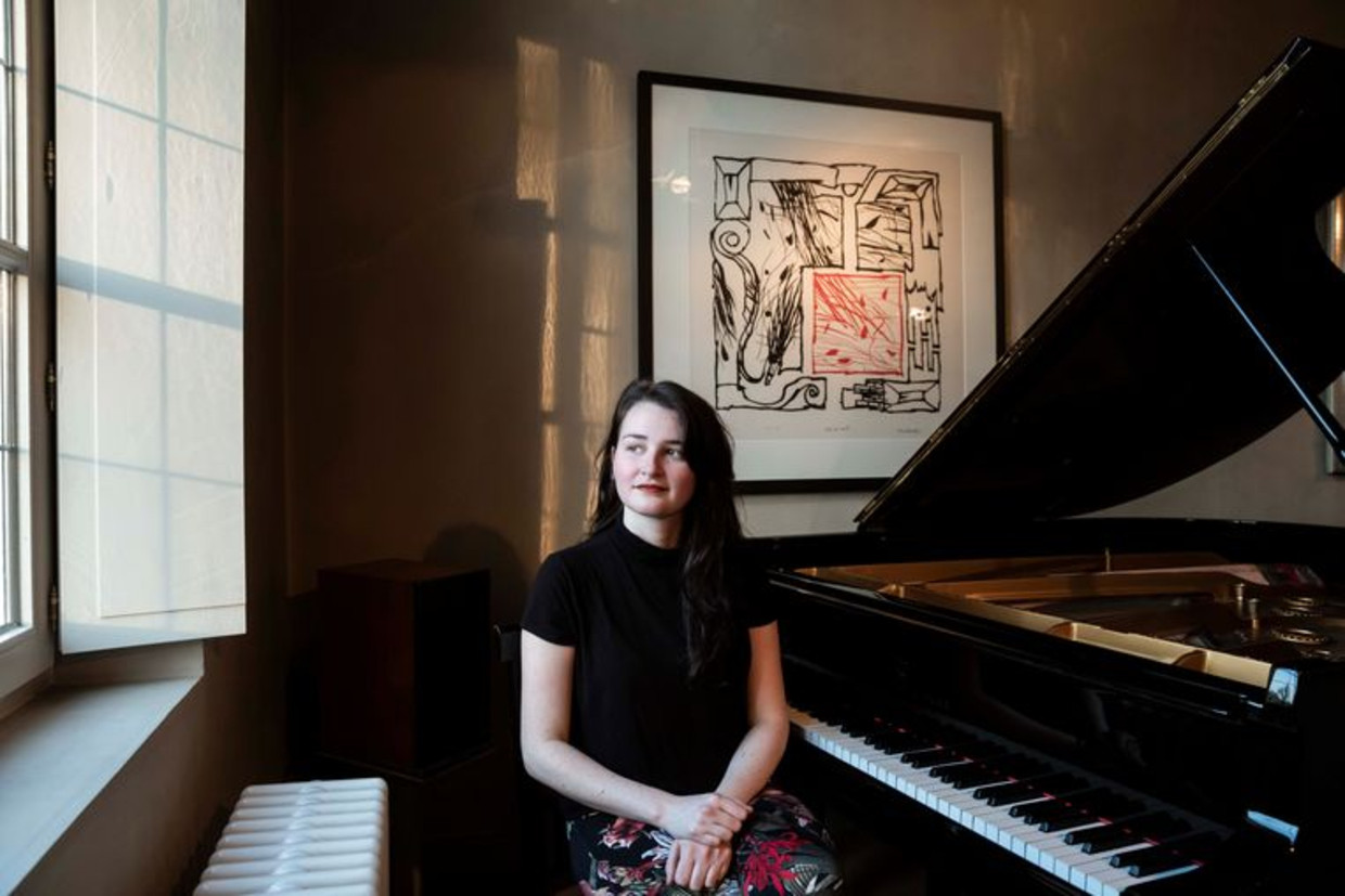 Pianiste Marie François scheert hoge toppen: ‘De weg naar de top is ...