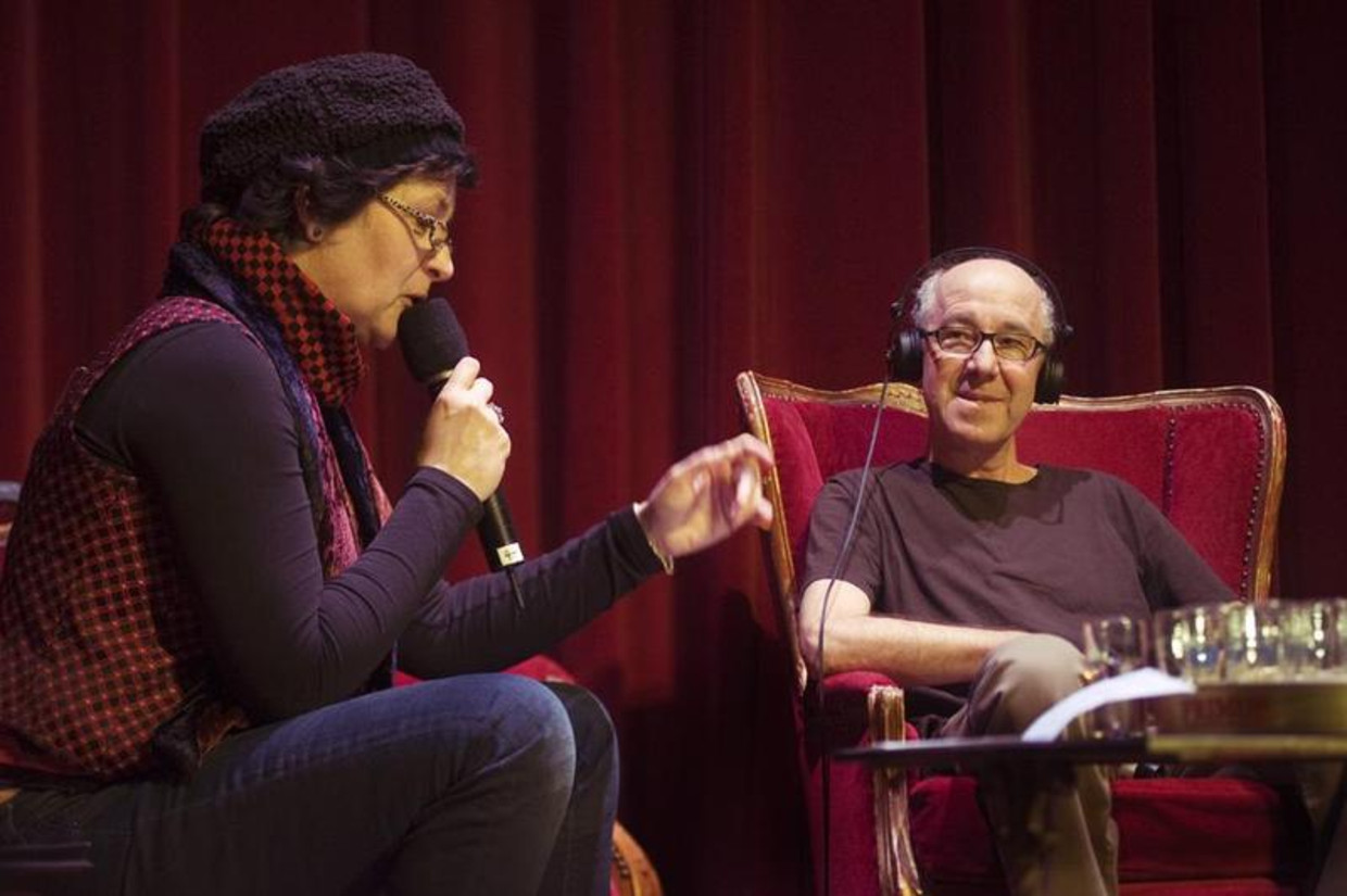 Collega's en geliefden vieren 60 jaar Raymond in de Roma | De Morgen