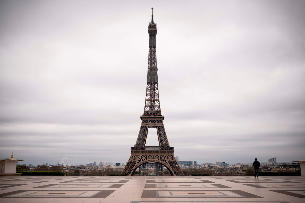 Iconisch, maar ook krakkemikkig en vol roest: rapport schetst somber beeld van Eiffeltoren