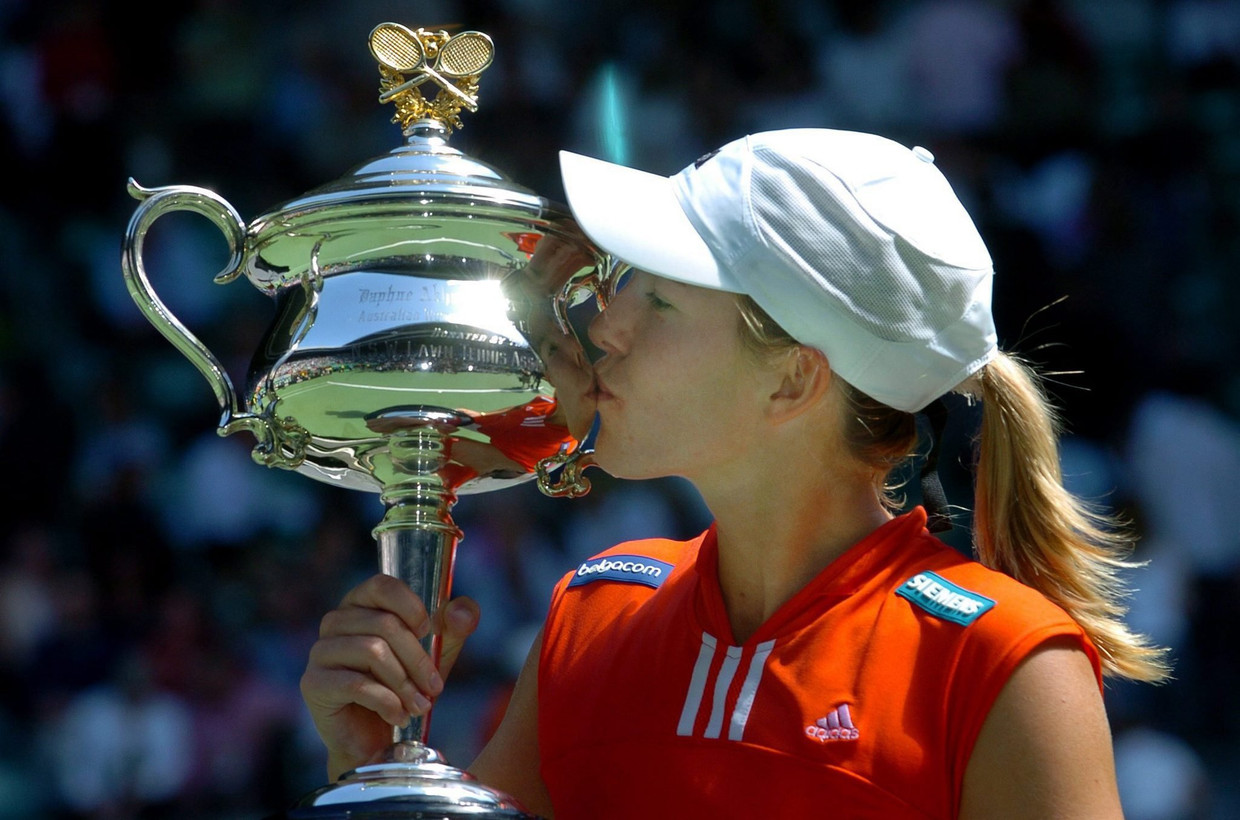 Justine Henin over vacuüm in vrouwentennis: ‘De sport kan een sterke ...