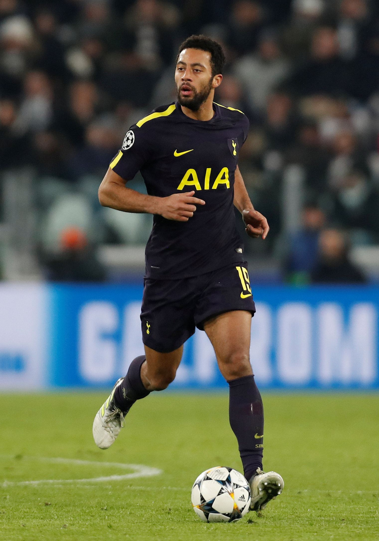 Moussa Dembélé: voorbestemd als spits, genie op het middenveld