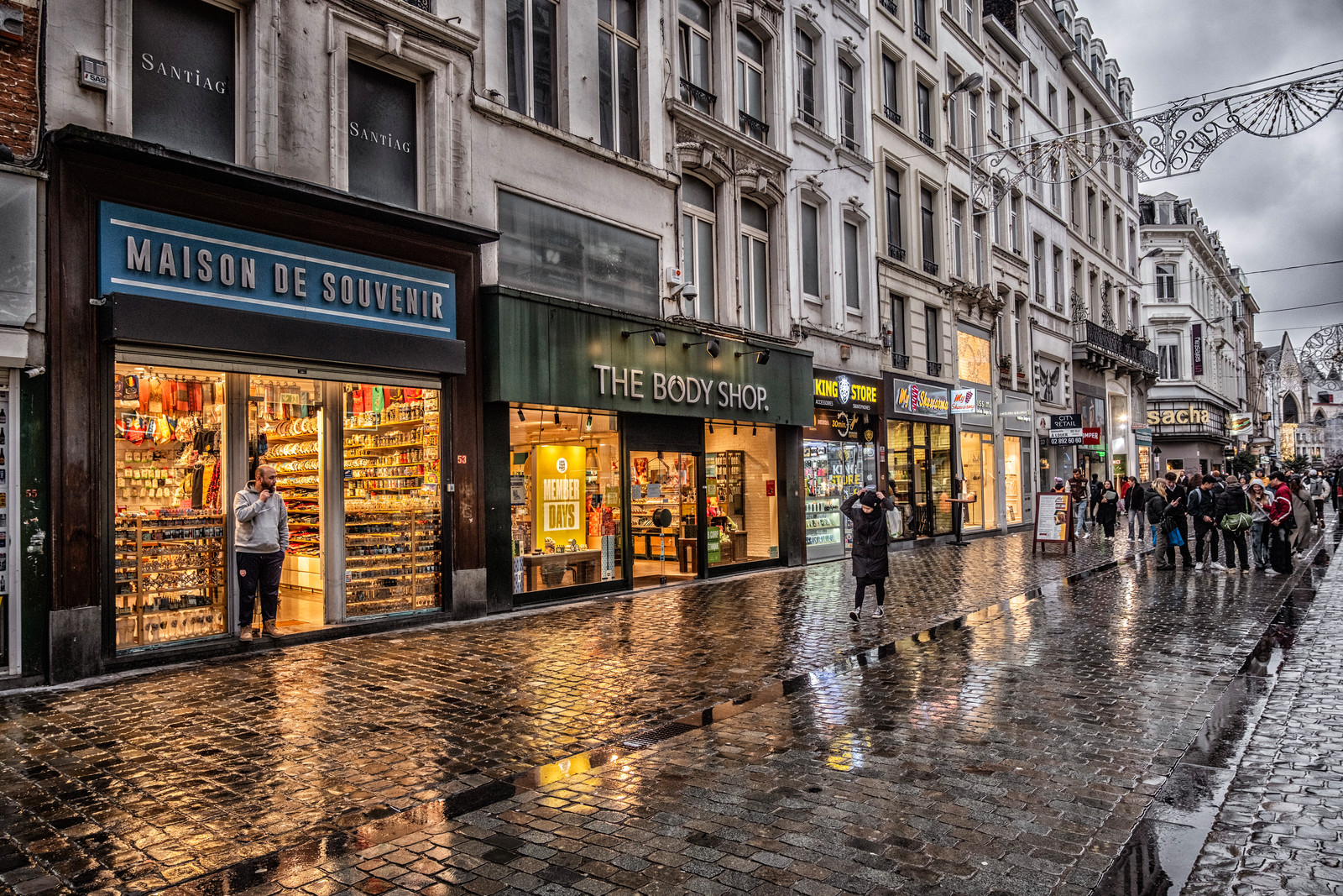 Boven winkels staan vaak complete verdiepingen leeg: kan die leegstand ...