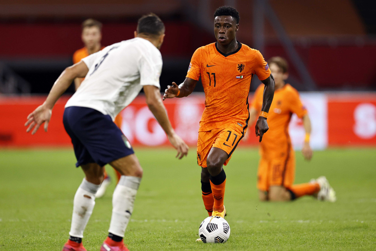 Genekt door zijn telefoon: Nederlandse international Quincy Promes ...