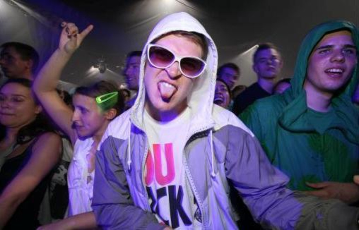 Meer Engels en straattaal in taalgebruik jongeren | De Morgen